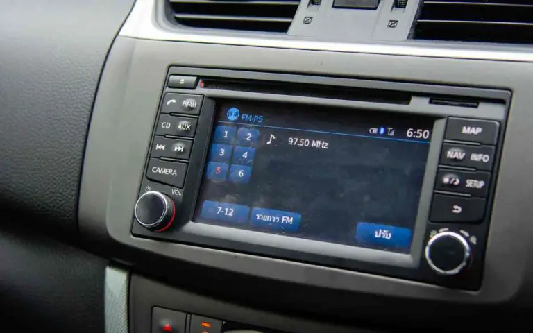 Car Radio Display Flashing: How to Fix? - Improve Stereo